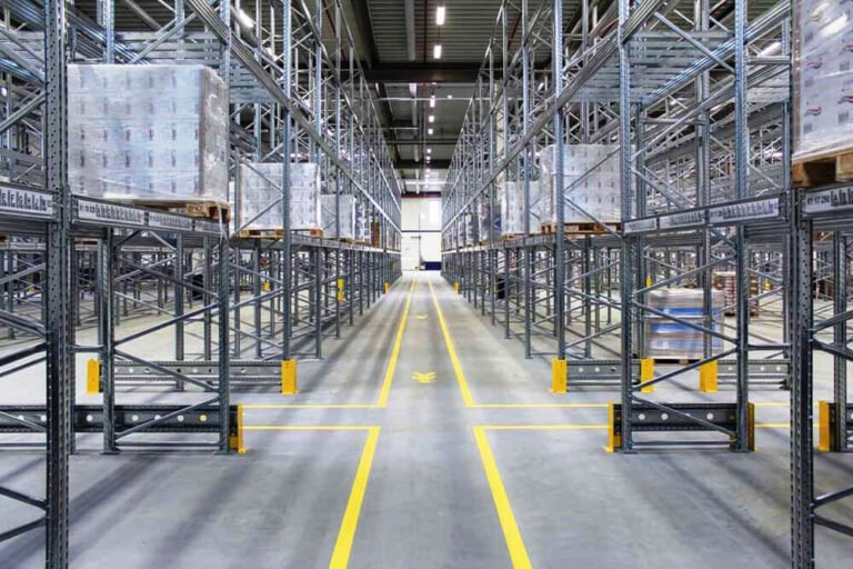 Galvanized Pallet Racking VS Stainless Steel Pallet Racking